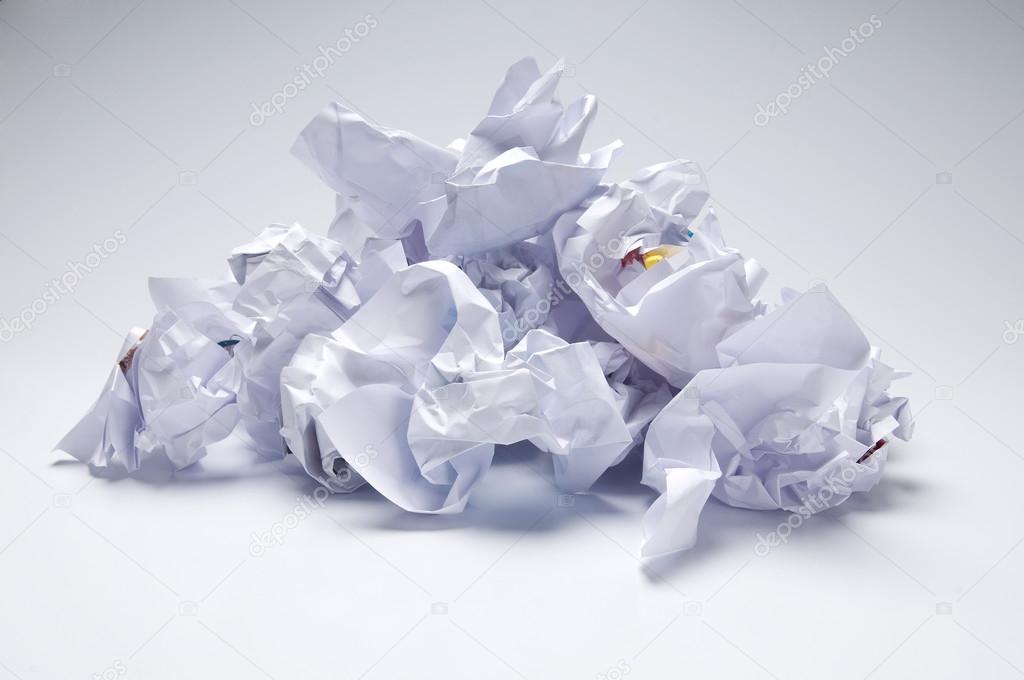White recycle crumpled paper balls Stock Photo by ©Implementar 98087366
