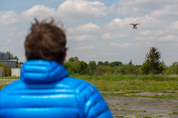 Kid flying drone Stock Photos, Royalty Free Kid flying drone Images ...