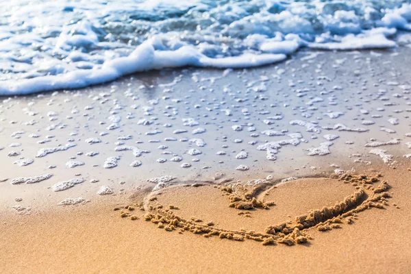 Heart beach Stock Photos, Royalty Free Heart beach Images | Depositphotos