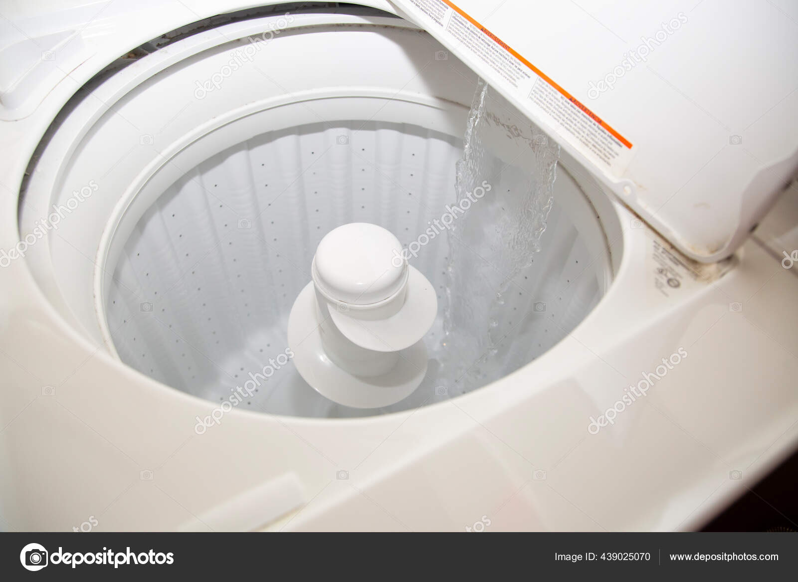 Close Water Flooding Empty Washing Machine — Stock Photo © tornado1998 ...