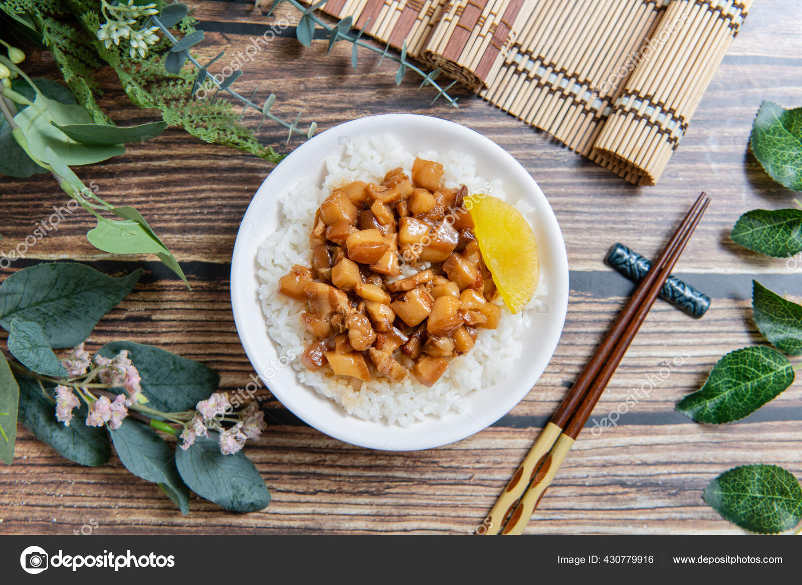 Braised Pork Rice Minced Pork Served Pickles Top Steamed Rice — Stock ...