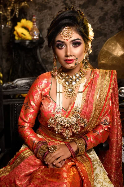 Indian bridal model Stock Photos, Royalty Free Indian bridal model ...