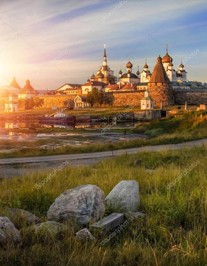 Light of a Northern sun Stock Photo by ©yulenochekk 122022504