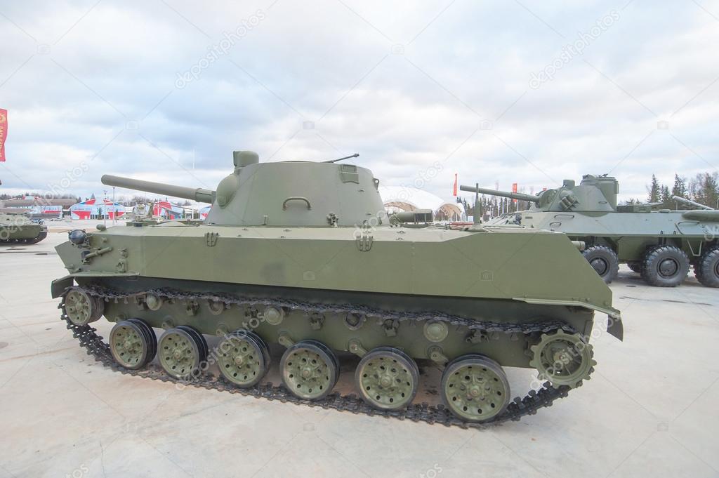 Russian 120-mm divisional-regimental airborne artillery self-propelled ...