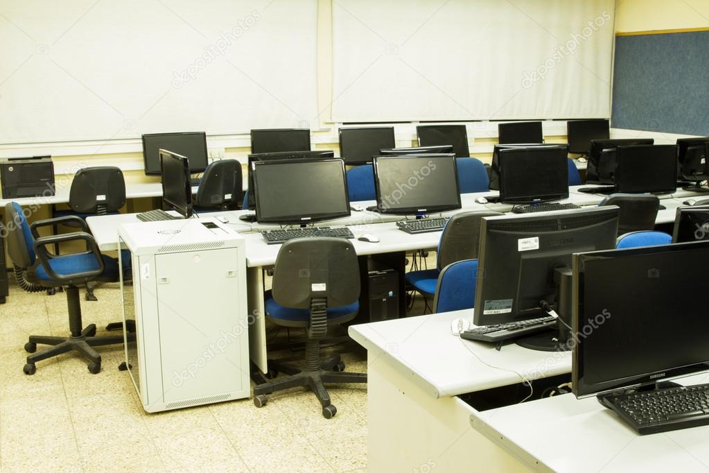 Classroom computers — Stock Editorial Photo © suprunvit #61149061