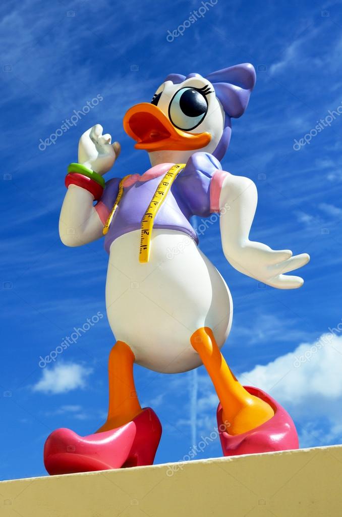 Daisy Duck Stock Editorial Photo © Murdocksimages 54120565