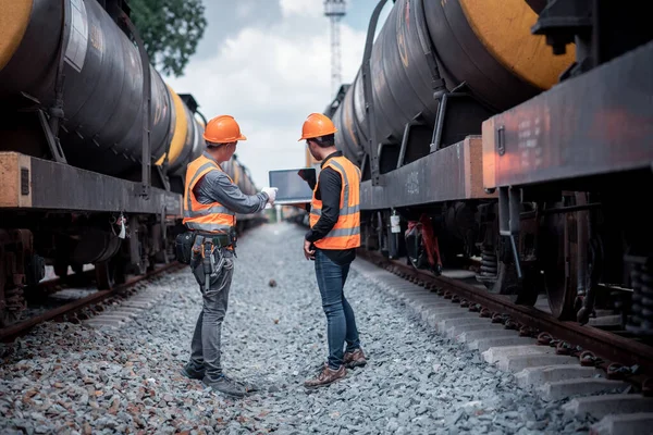 Travailleurs du chemin de fer images libres de droit, photos de ...