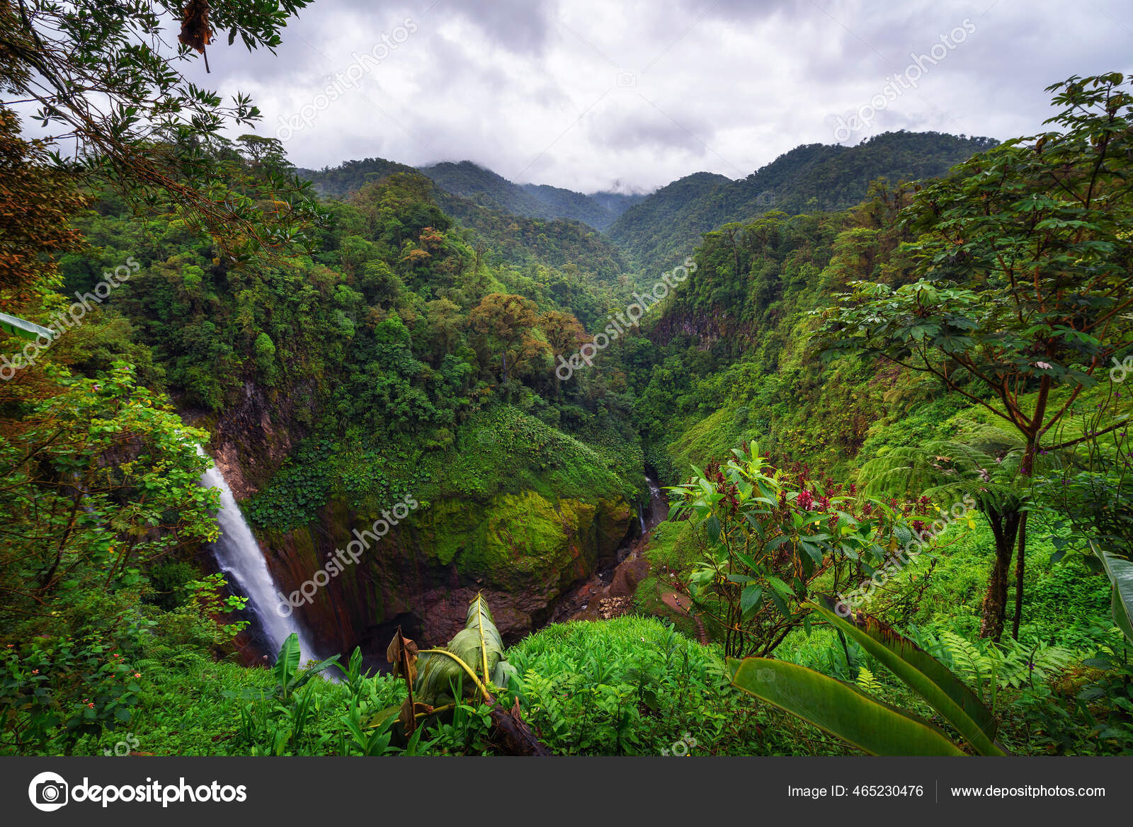 Catarata del Toro waterfall with surrounding mountains in Costa Rica ...