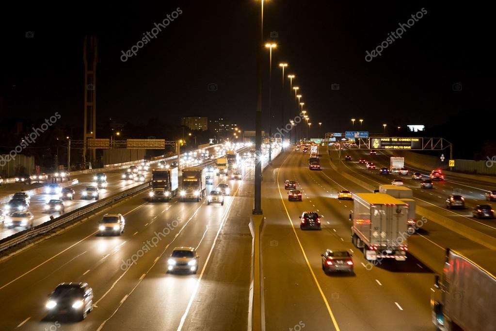 Traffic on the 401 highway at night – Stock Editorial Photo ...