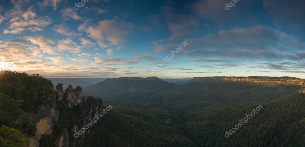 Sunrise from Blue Mountains Stock Photo by ©leelakajonkij 70925547