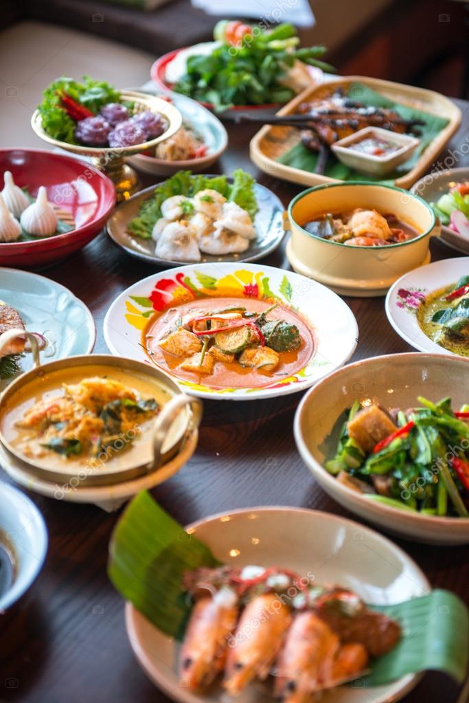 Thai Table | Cabinets Matttroy