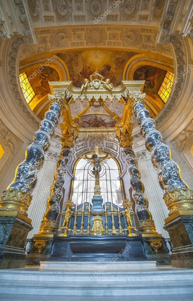 Les Invalides Interior