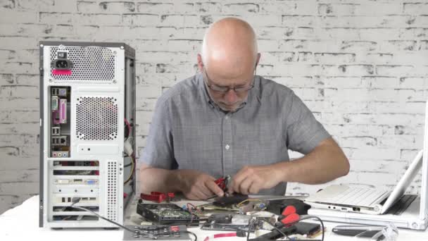 8,181 Computer repair Videos, Royalty-free Stock Computer repair ...