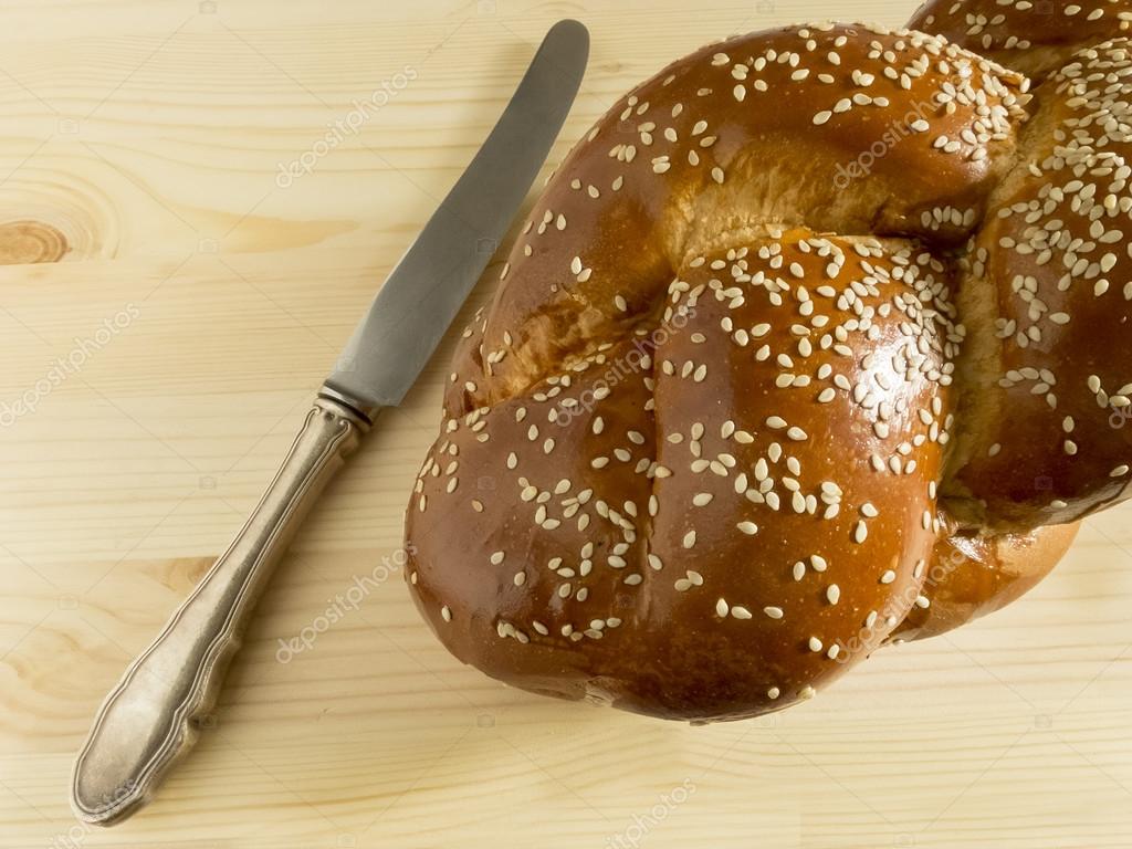 Bright Shabbat challah Stock Photo by ©modustollens 110512482