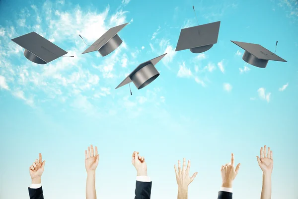 Mezuniyet kep Stock Photos, Royalty Free Mezuniyet kep Images ...