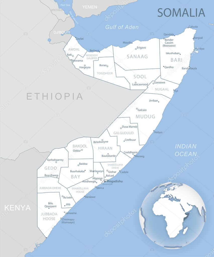 Blue-gray mapa detallado de las divisiones administrativas de Somalia y ...