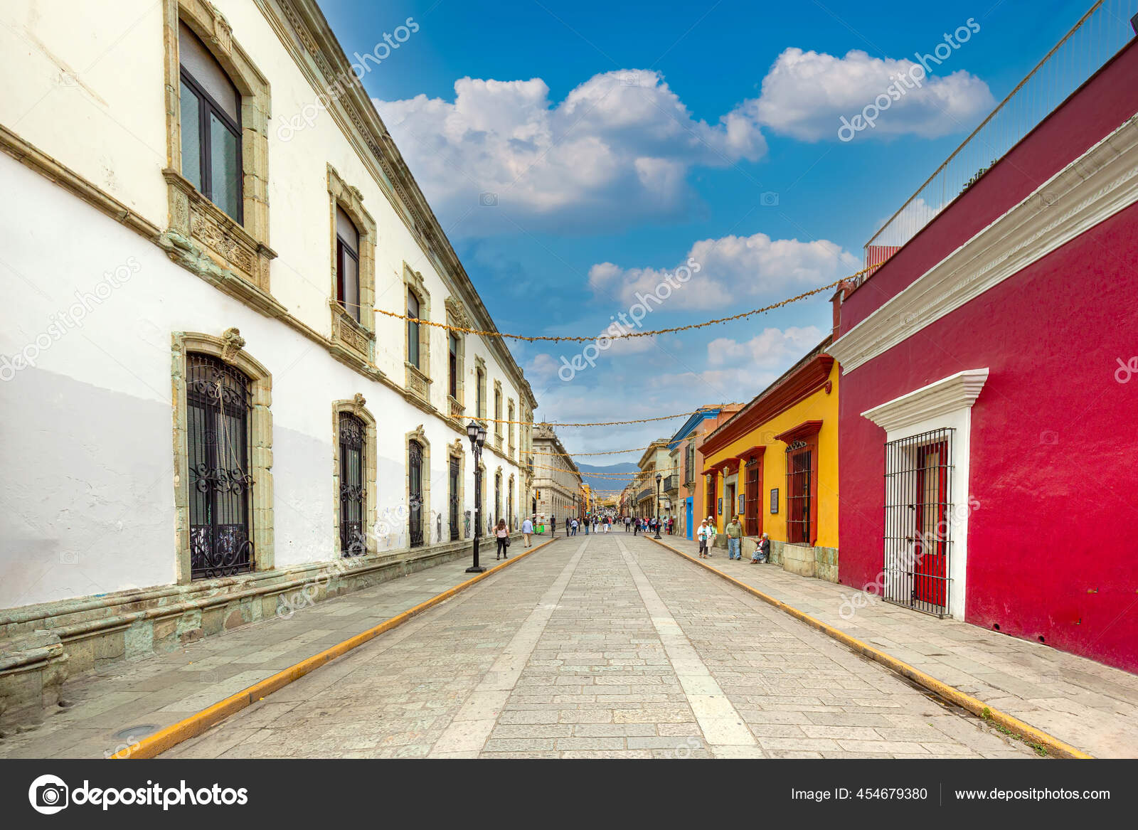 Oaxaca, Mexico, Scenic old city streets and colorful colonial buildings ...