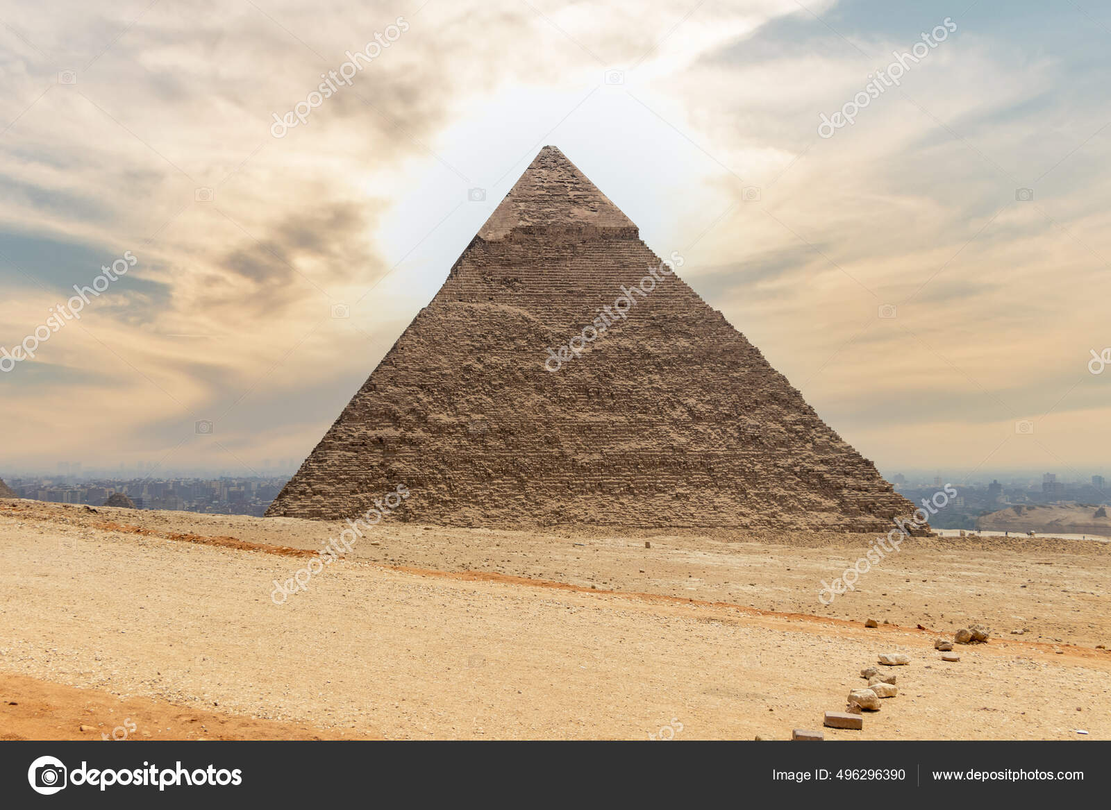 Pyramid Khafre Dramatic Sky Egypt — Stock Photo © Privizer #496296390
