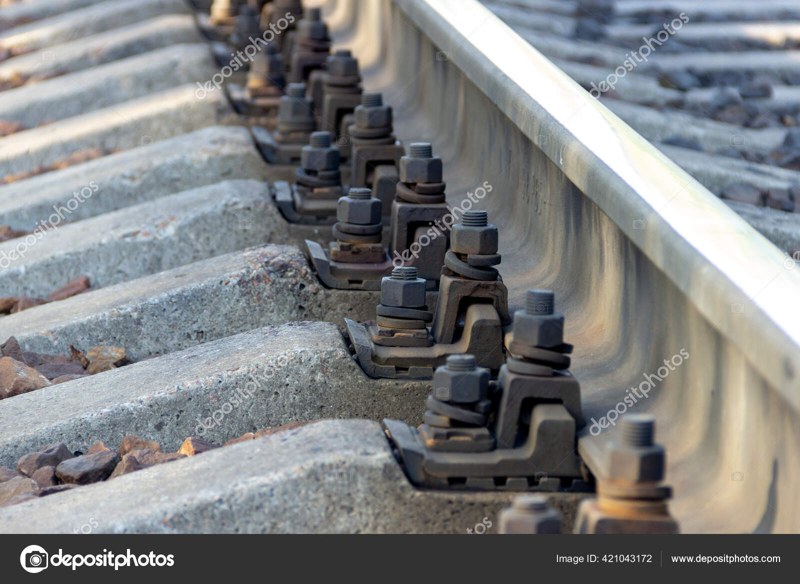 Close Iron Bolts Securing Rails Concrete Sleepers Stock Photo by ©Urri ...