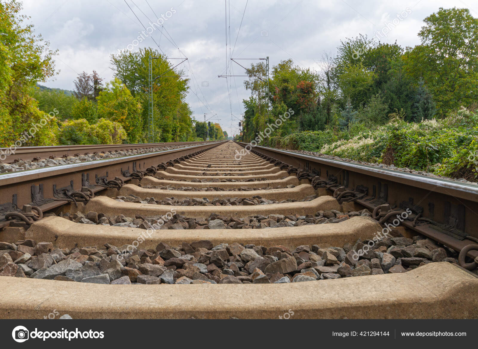 Straight Train Track