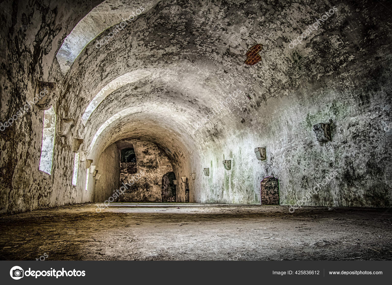 Shot Old Tunnel Windows Stock Photo by ©Wirestock 425836612