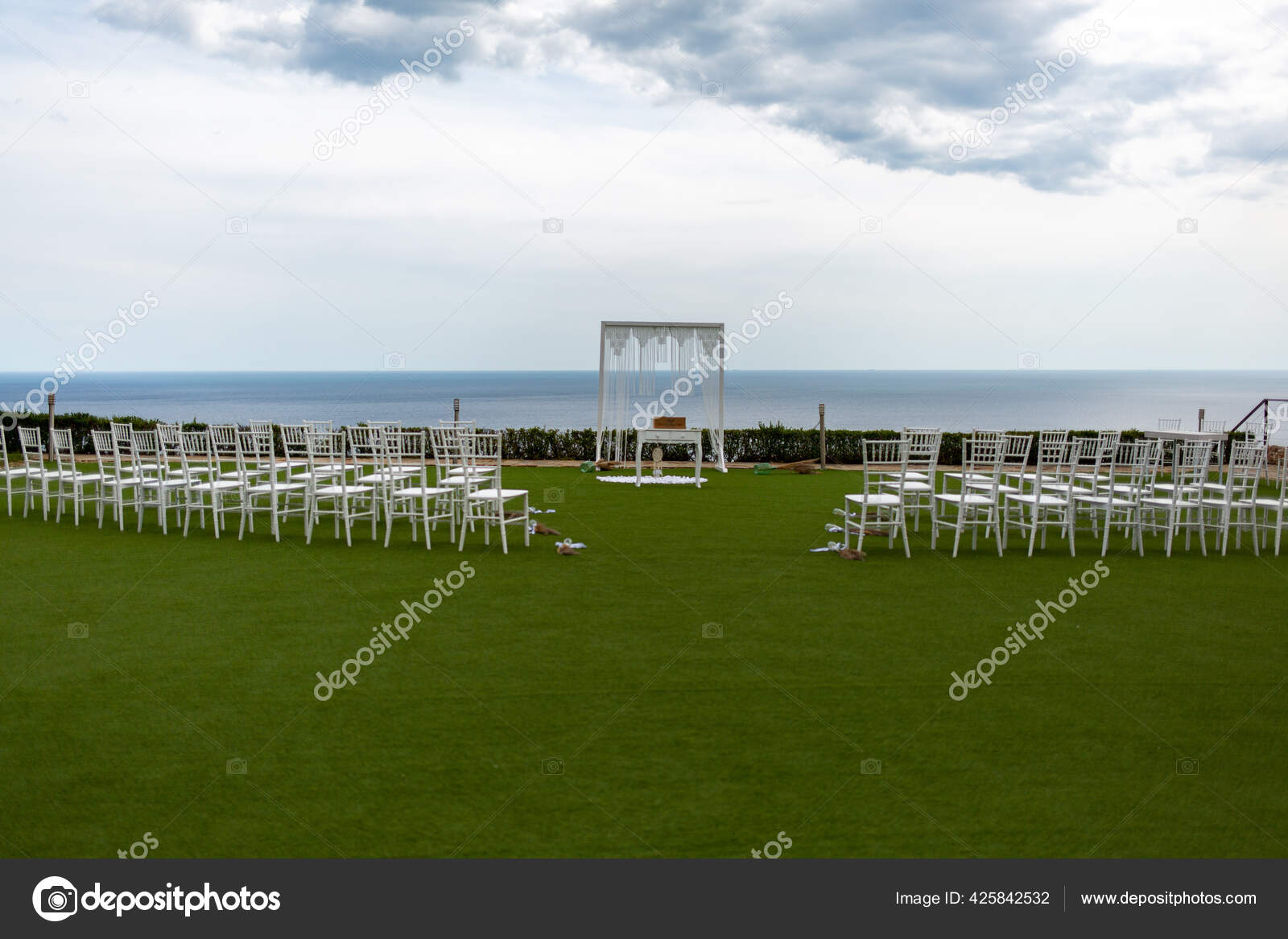 Beautiful Wedding Ceremony Event Garden — Stock Photo © Wirestock ...