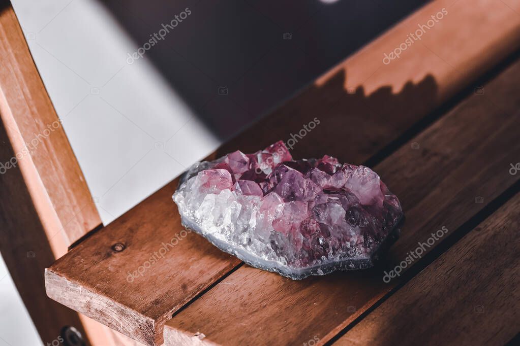 Una toma vertical de un frasco de vidrio con frijoles arándanos 2022