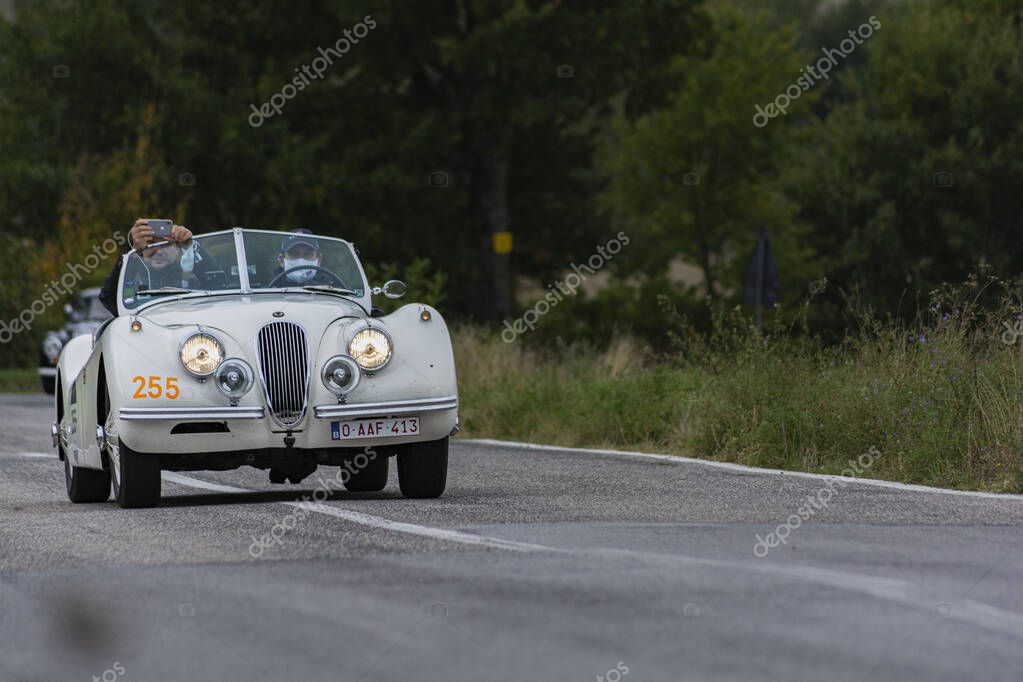 CAGLI, ITALIA - Mar 06, 2021: CAGLI, ITALIA - OTT 24 - 2020: JAGUAR XK ...