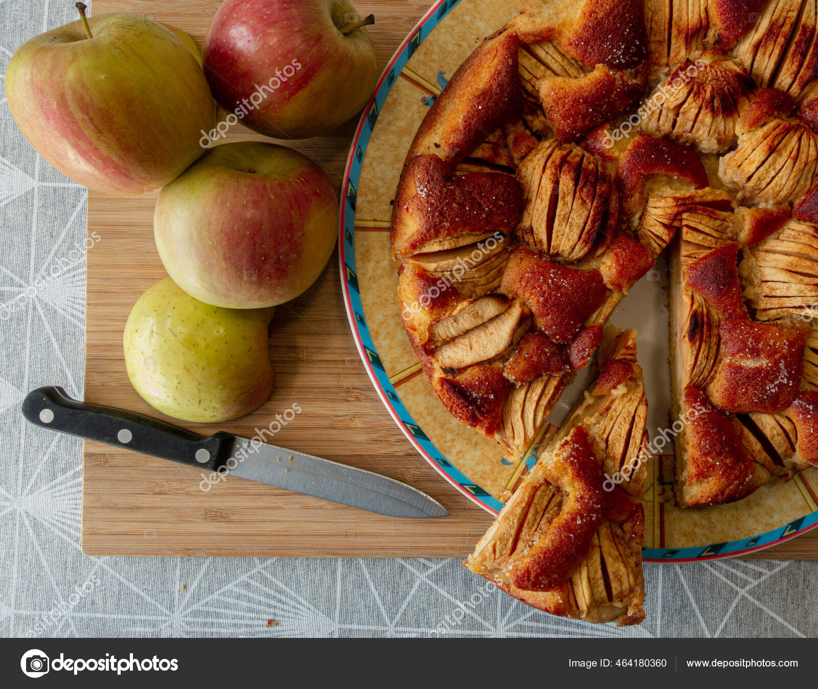 Top View Apple Pie Cut Portion Some Apples Knife — Stock Photo ...