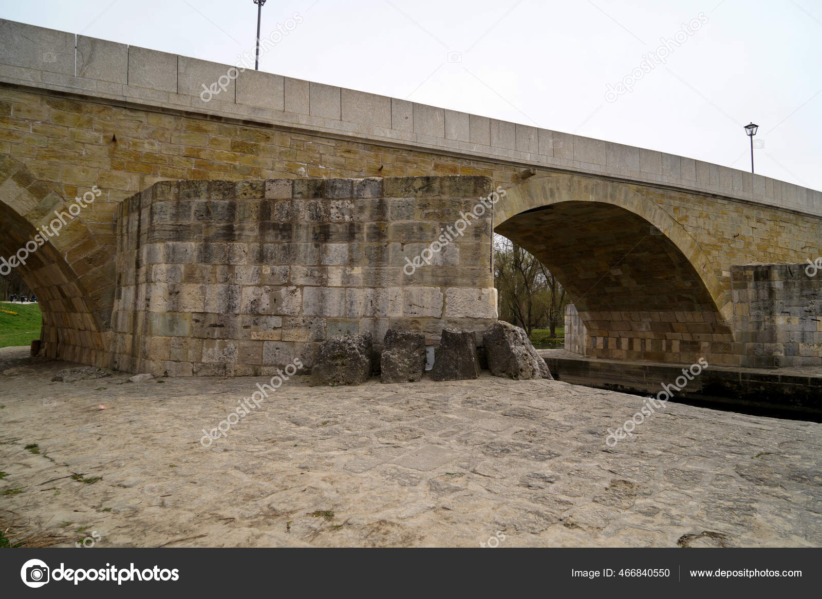 Beautiful View Old Stone Bridge Danube River Regensburg Germany — Stock ...