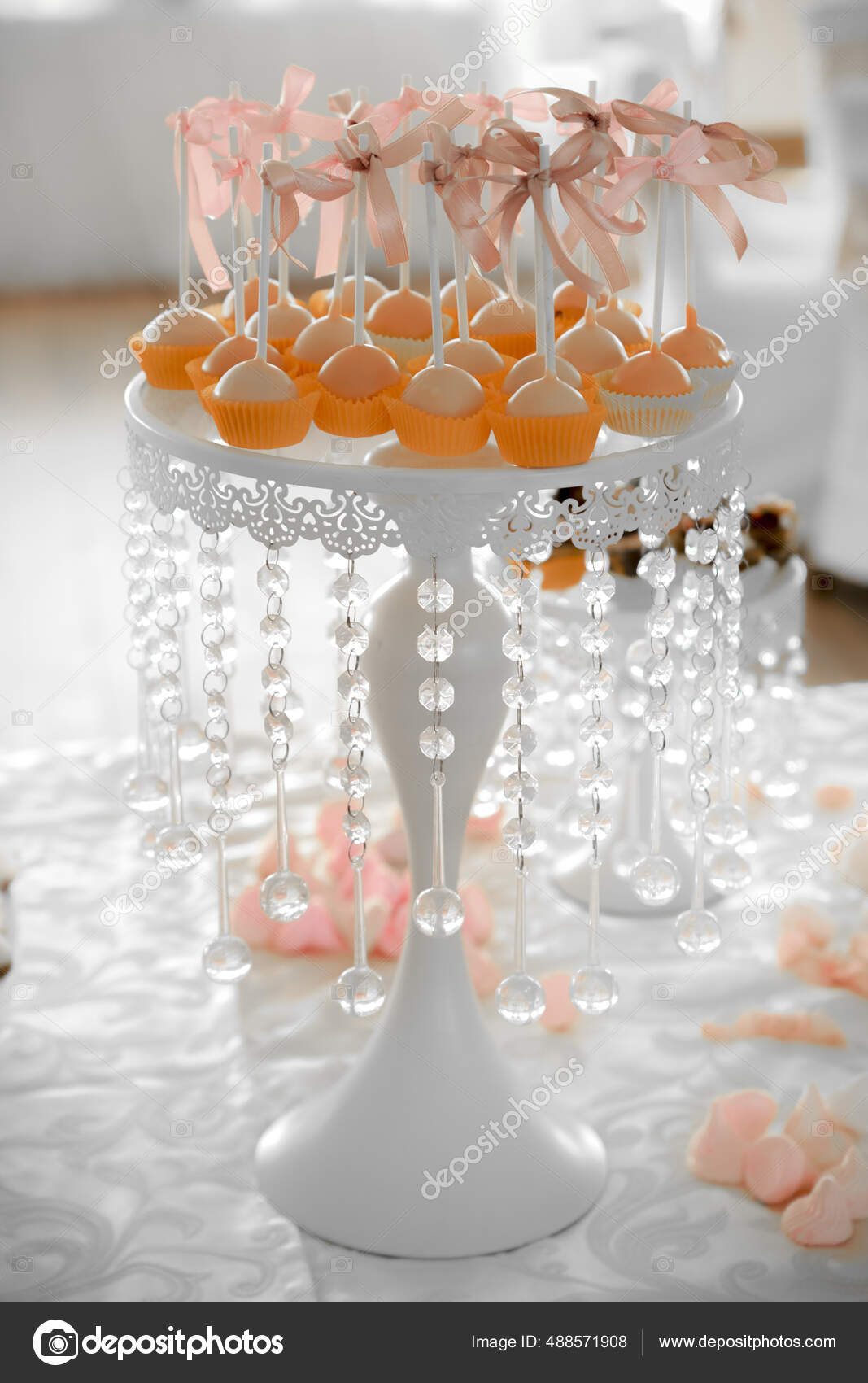Vertical Shot Wedding Sweets Decoration — Stock Photo © Wirestock ...