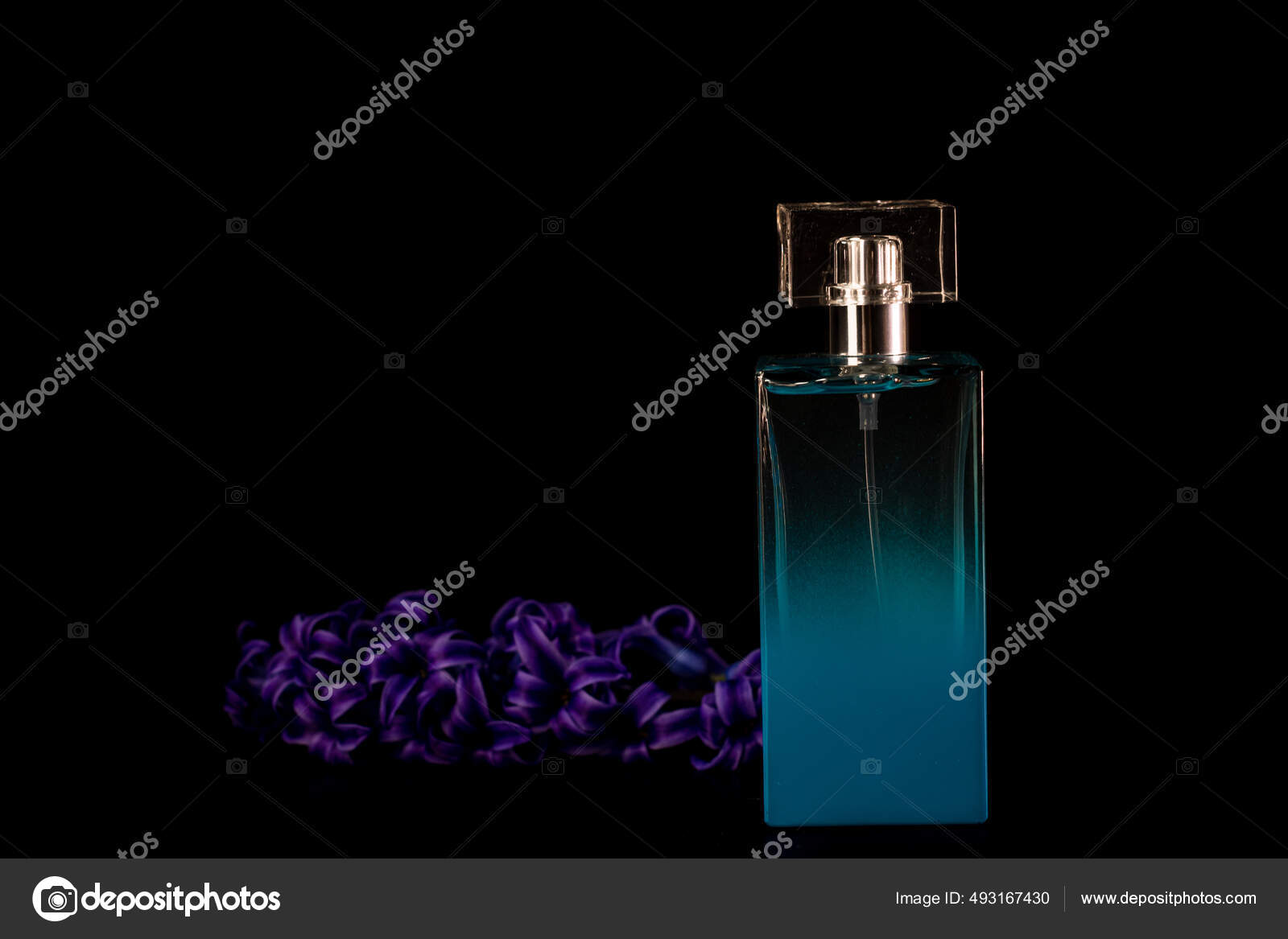 Elegant Perfume Bottle Isolated Black Background Copy Space — Stock ...