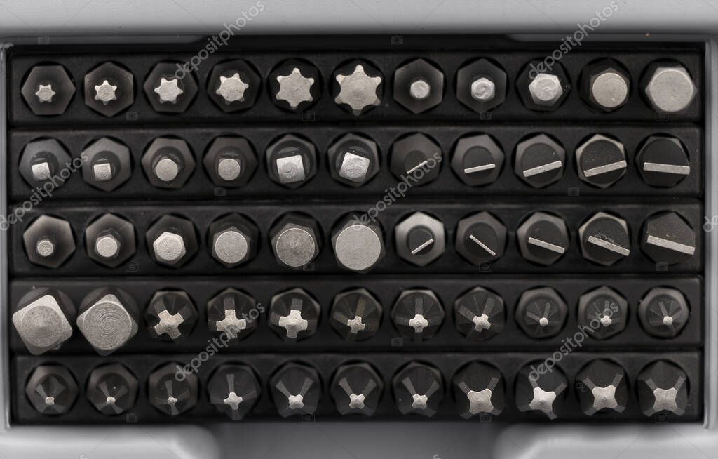 Un primer plano de los controladores de bits en un conjunto de ...