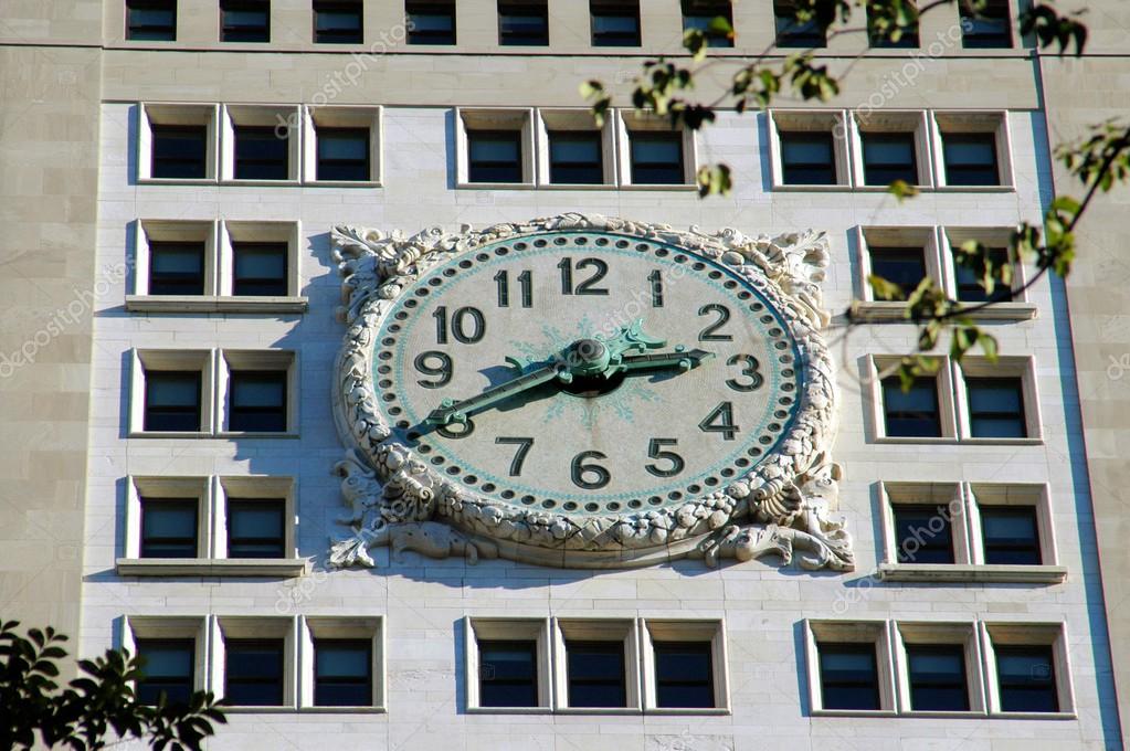 NYC: Met Life Tower's Clock – Stock Editorial Photo © LeeSnider #58160489