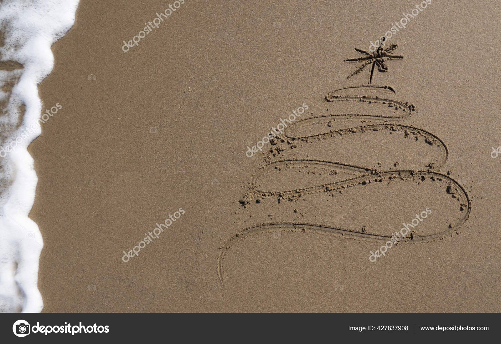Christmas Tree Drawn Sand Beach Holiday Concept — Stock Photo © ancoay ...