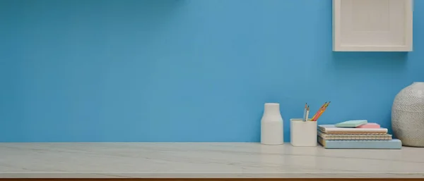 Study table Stock Photos, Royalty Free Study table Images | Depositphotos