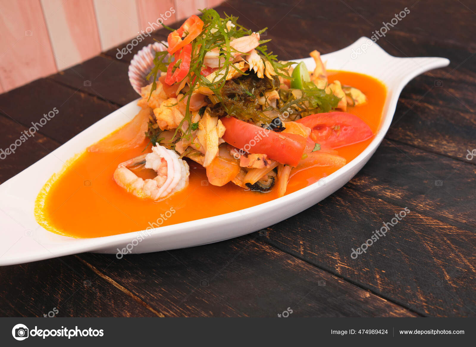 Comida Peruana Mariscos Llamados Sudado Mariscos Sudor Pescado Mezclado ...