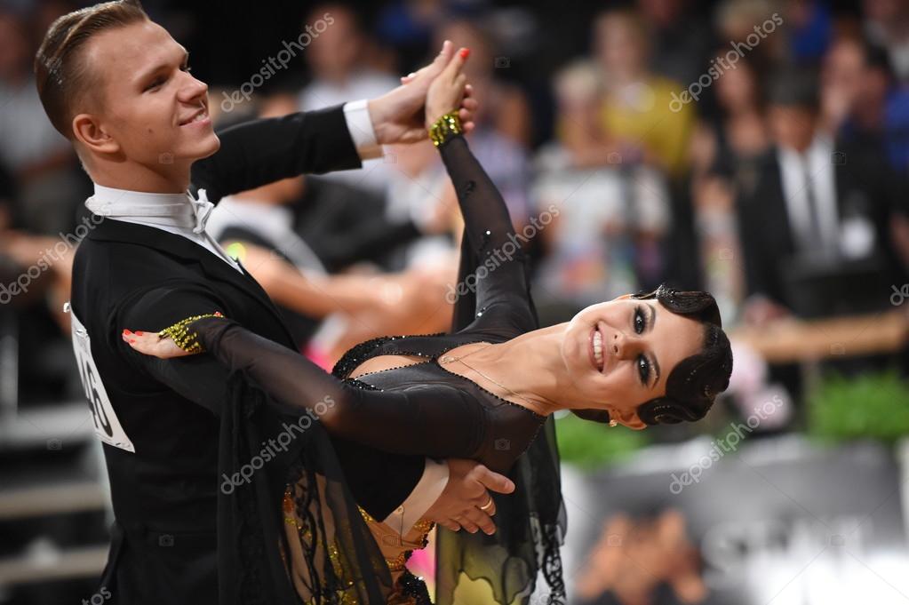 Ballroom dance couple dancing at the competition – Stock Editorial ...