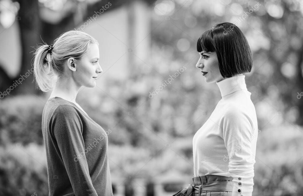 Rivalidad femenina. Problemas de amistad rivalidad y celos. Rivalidad y ...