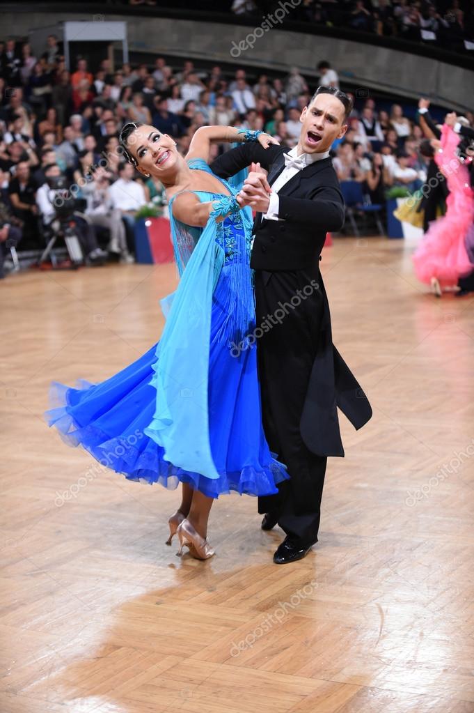 Ballroom dance couple – Stock Editorial Photo © stetsik #60998569