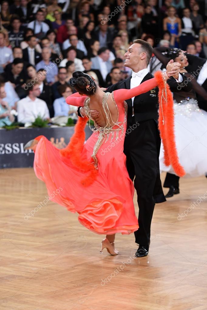 Ballroom dance couple, dancing at the competition – Stock Editorial ...