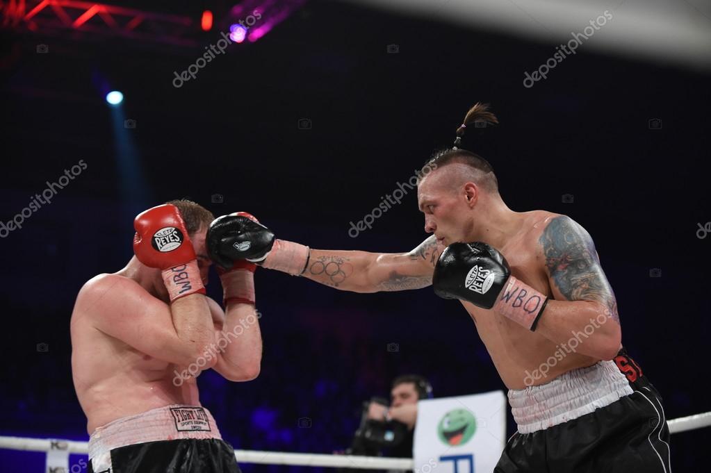 Boxing fight for WBO Inter-Continental cruiserweight title — Stock ...