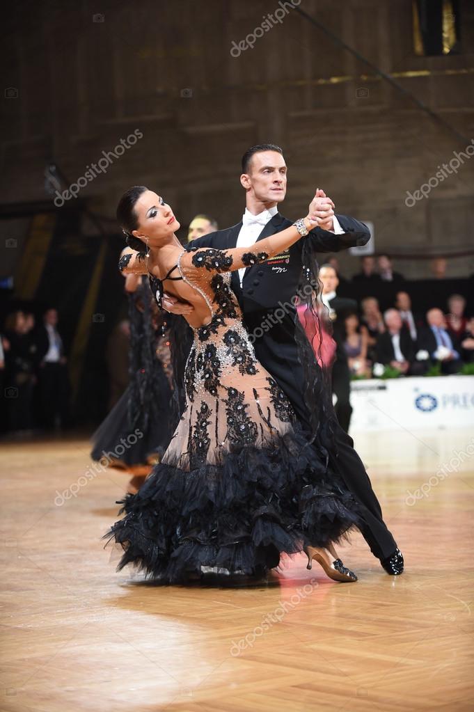 Ballroom dance couple, dancing at the competition – Stock Editorial ...