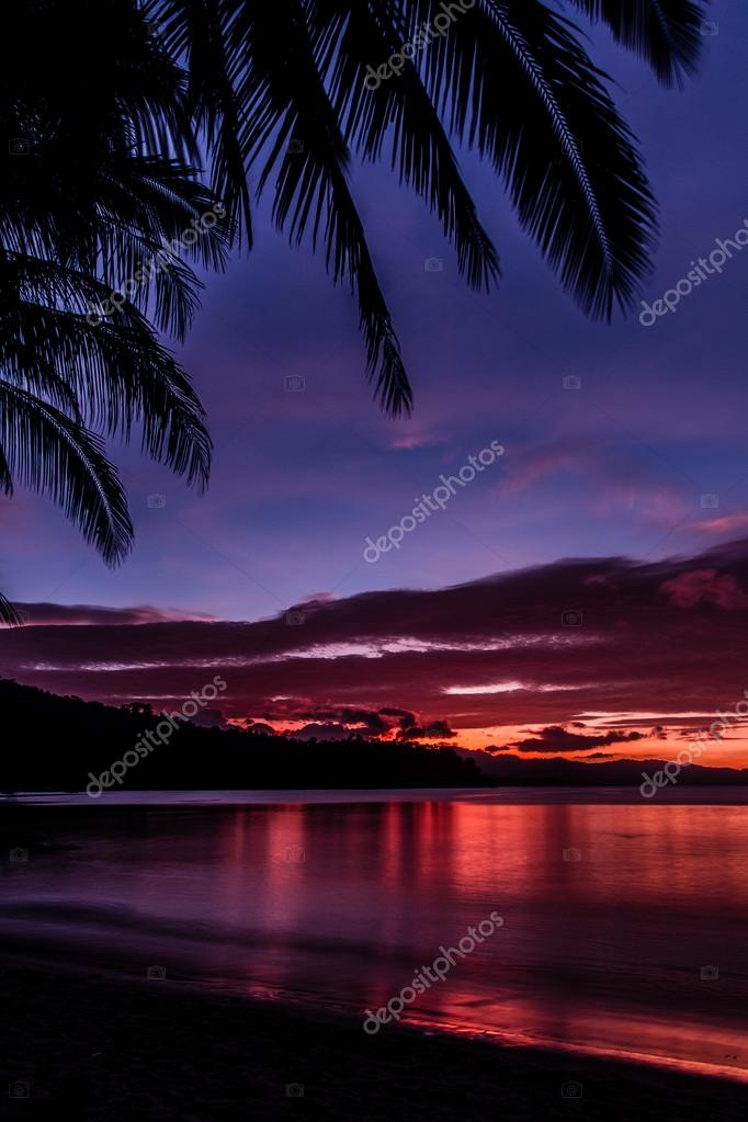 Colorful sunset on a beach-Port Barton,Philippines — Stock Photo © zm ...