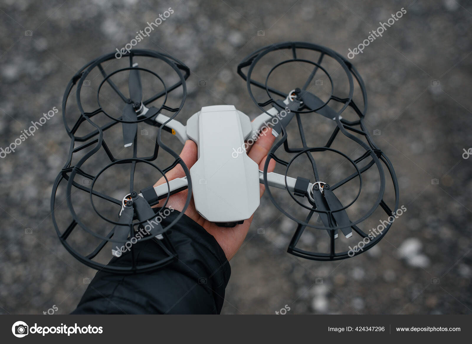 Young People Preparing Drone Flight Drone Setup — Stock Photo © ASMedvednikov.mail.ru #424347296