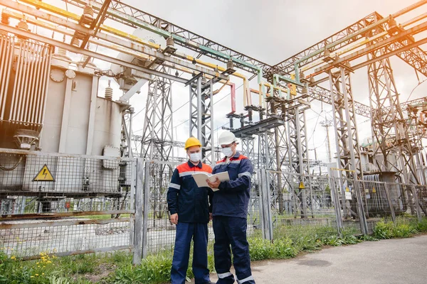 Engineers Electrical Substations Conduct Survey Modern High Voltage Equipment Mask — Stock Photo ...