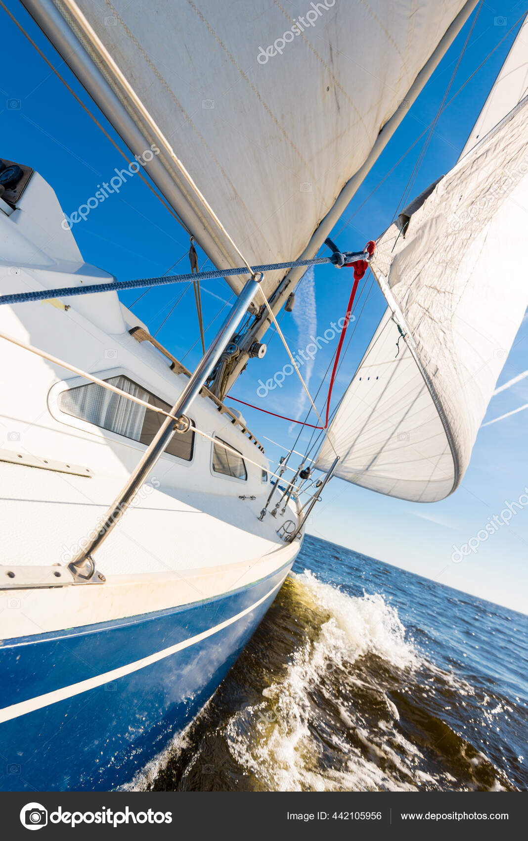 White Sloop Rigged Yacht Sailing Open Baltic Sea Clear Sunny — Stock ...
