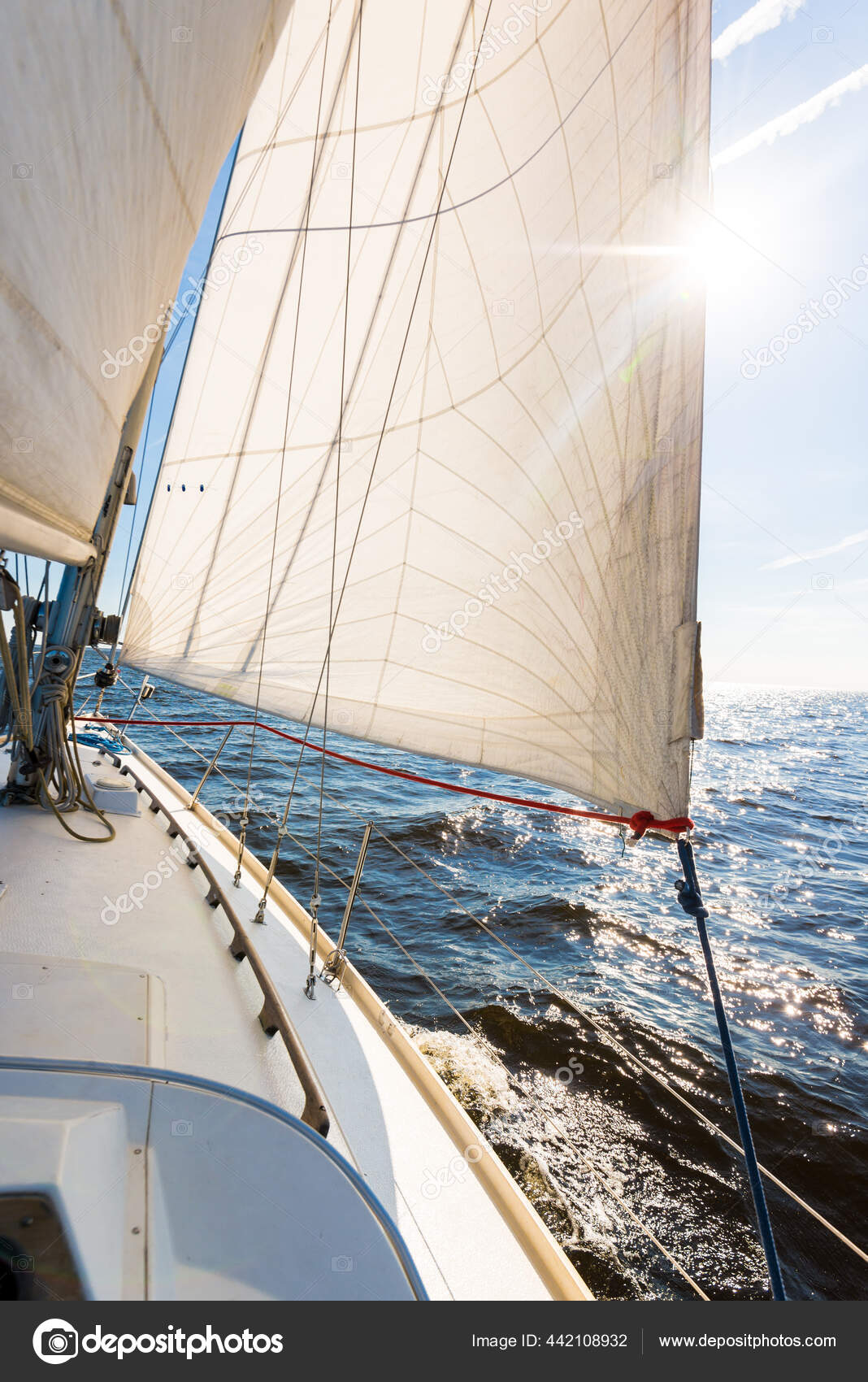 White Sloop Rigged Yacht Sailing Open Baltic Sea Clear Sunny — Stock ...