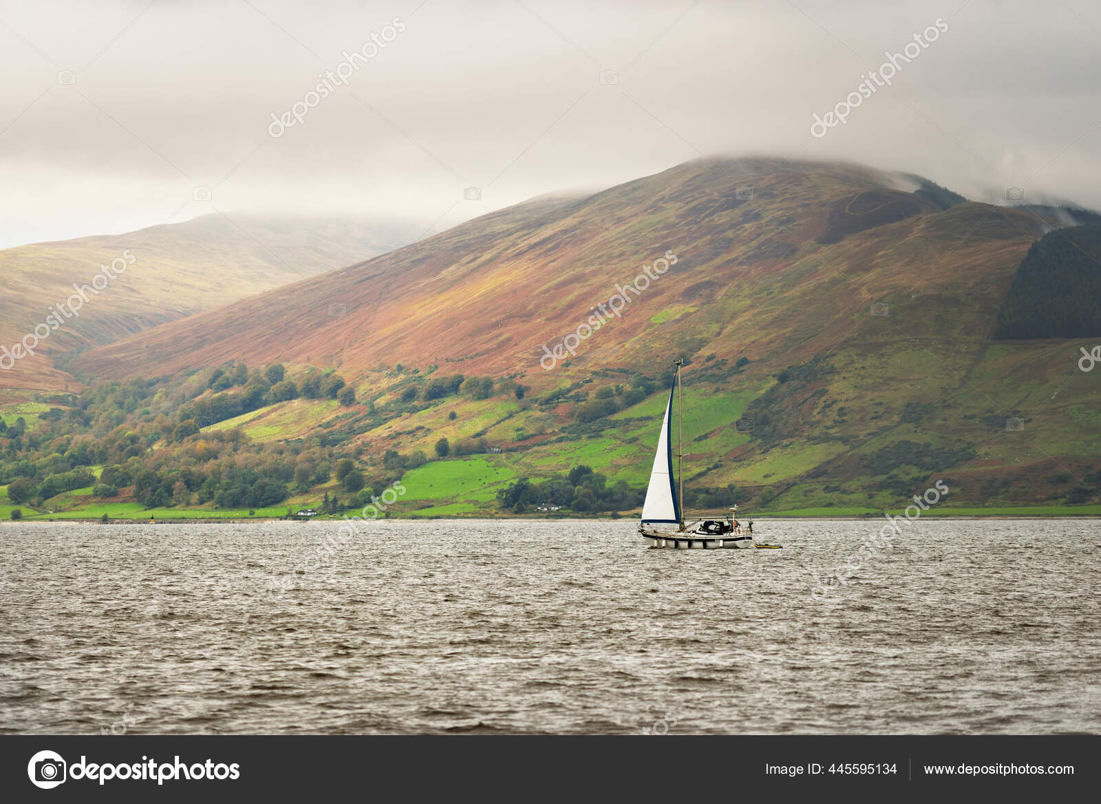 Dark Storm Sky Sloop Rigged Yacht Motor Boat Sailing Cloudy — Stock ...