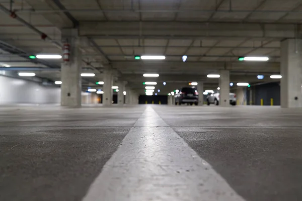 Linha de garagens images libres de droit, photos de Linha de garagens ...